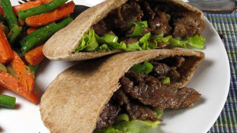 Garlic Beef in Pita Bread Recipe - Food.com