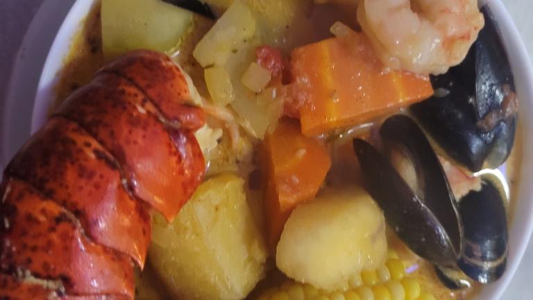 Honduran Coconut Seafood Soup (Sopa Catratcha De Mariscos Con Un Recipe ...