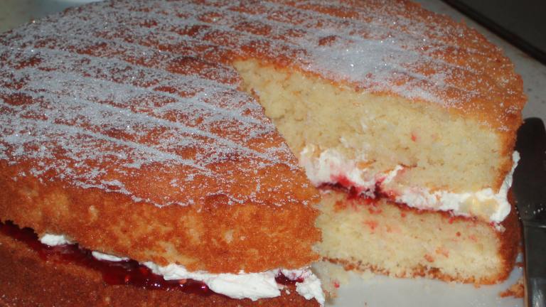 Victoria Sandwich - Classic English Sponge Cake for Tea Time Recipe ...