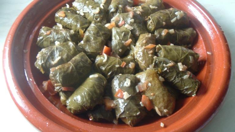 Dolma Dalya - Algerian Tomato & Pepper Stuffed Vine Leaves Recipe ...