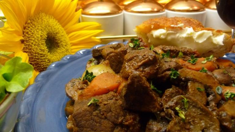 Boeuf En Daube - Classic French Beef Burgundy Stew (Bourguignon) Recipe ...