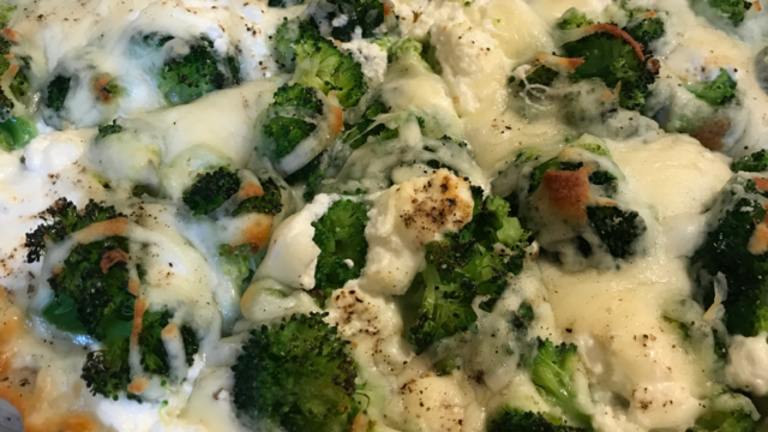 Four Cheese White Broccoli Pizza (Easy) Recipe - Food.com