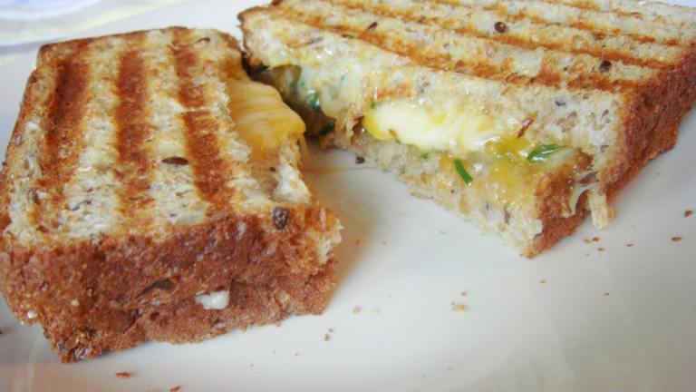Cheesy Chive and Onion Toasties/Jaffles Recipe - Food.com