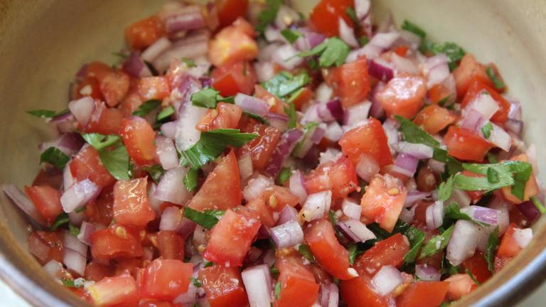 Bolivian Salsa Cruda (Fresh Tomato and Onion Salsa) Recipe - Food.com