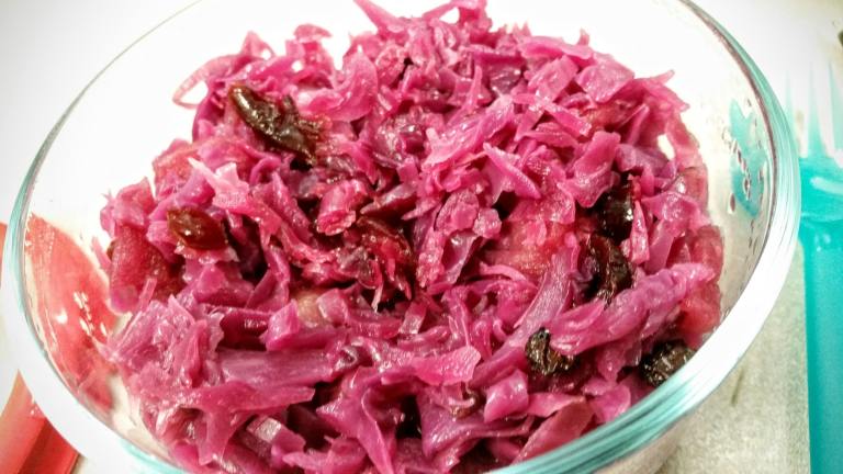 Red Cabbage Salad With Apples, Raisins & Honey Dressing Recipe - Food.com