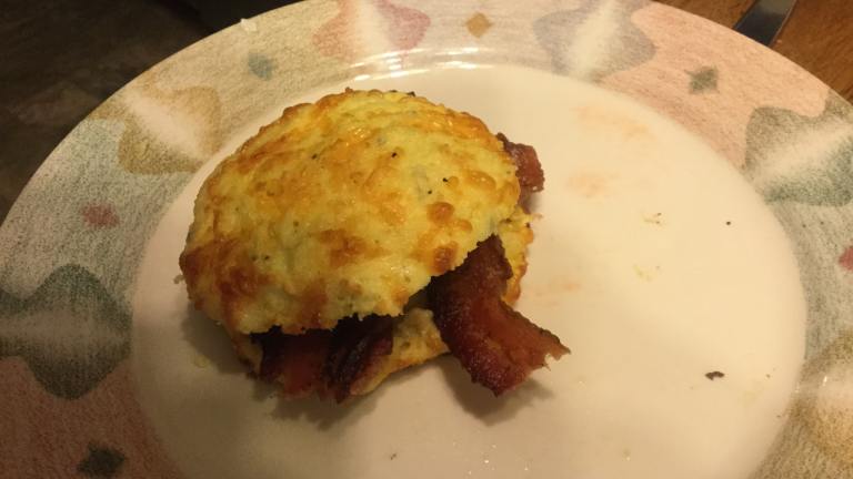 Buttery Garlic and Sharp Cheddar Biscuits - Low Carb Recipe - Food.com