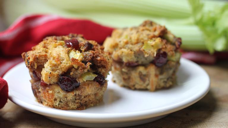 Cranberry-Stuffed Cornbread Stuffing Muffins Recipe - Food.com
