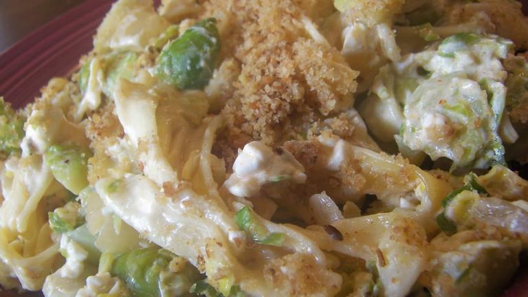 Creamy Sprouts and Noodles Recipe - Food.com