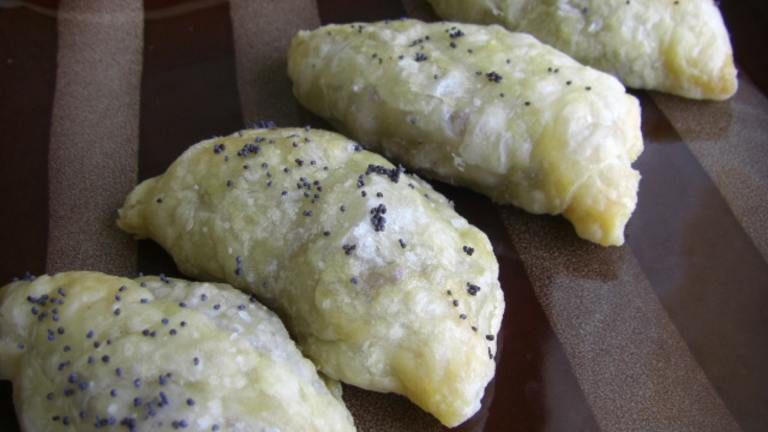 Piroshki (A Savoury, Filled Pastry) Recipe - Food.com
