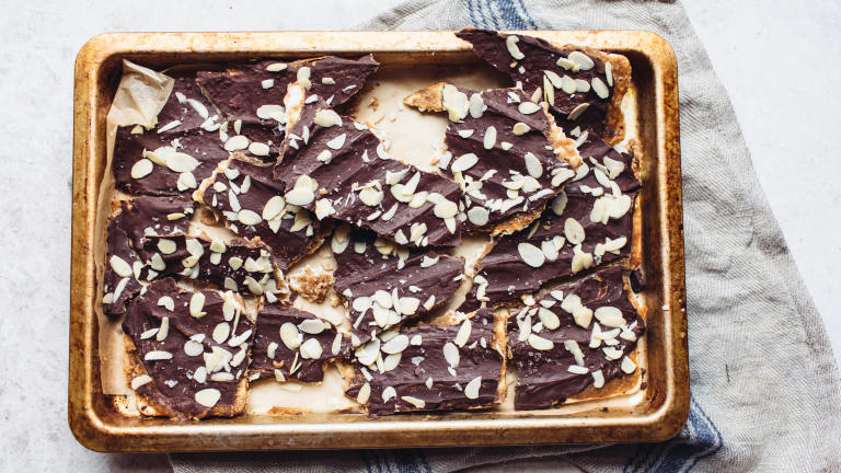 Chocolate Covered Toffee Matzo (Matzah) Recipe - Food.com