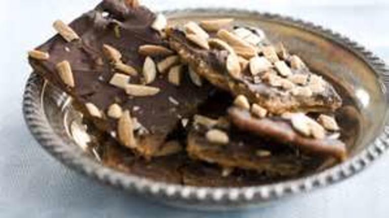 Chocolate Covered Toffee Matzo (Matzah) Recipe - Food.com