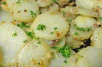 Patatas a Lo Pobre - Potatoes With Onion and Parsley - Spain Recipe ...
