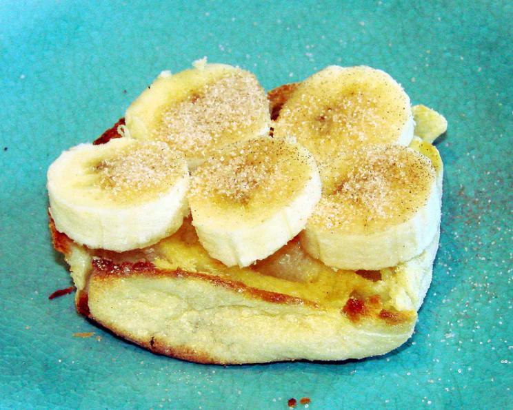 English Muffins Topped With Bananas and Cinnamon Sugar. Recipe - Food.com