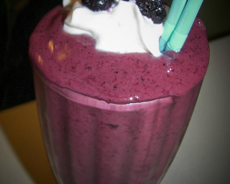 Black and Blue and Raspberry Smoothie Recipe - Food.com