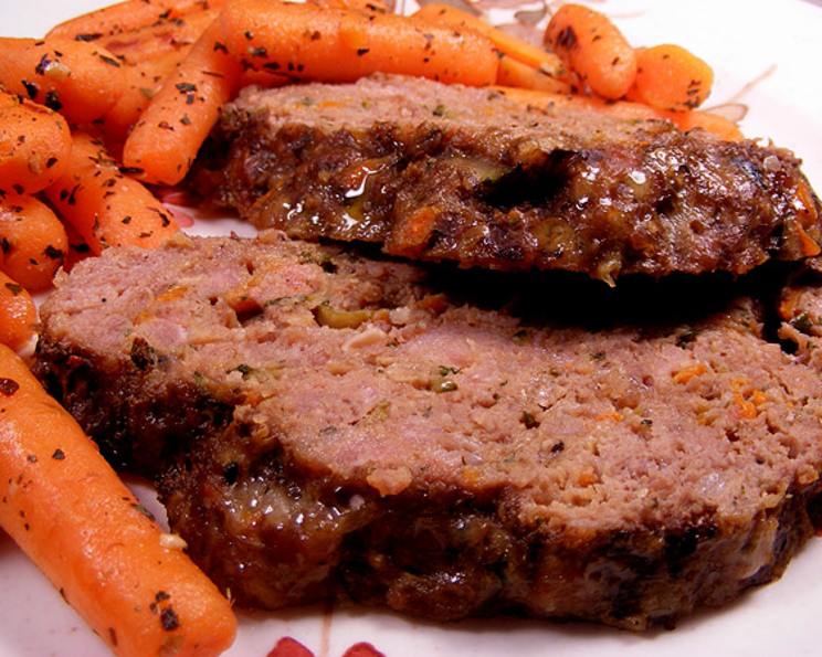 Easy Slow Cooker Meatloaf Recipe