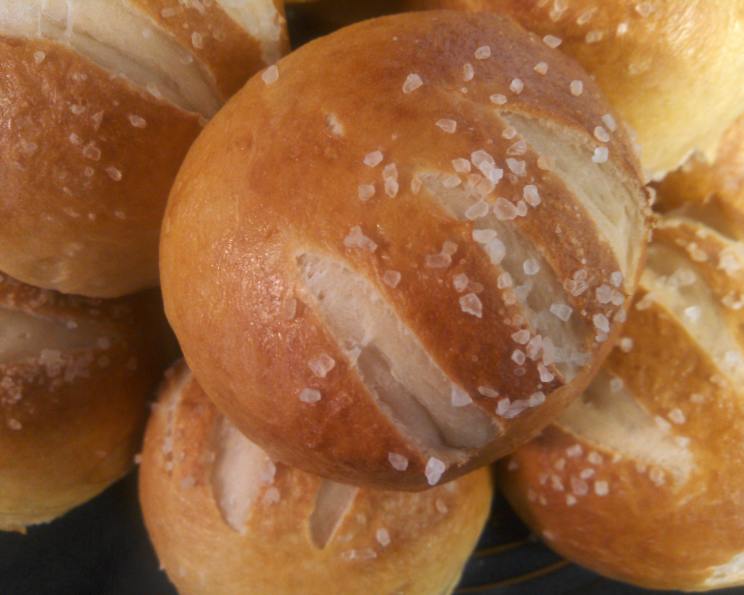 Pretzel Rolls Recipe - Food.com