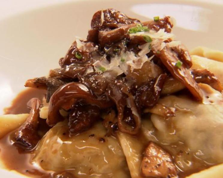 Short Rib Ravioli and Creamy Mushroom Sauce Recipe - Food.com