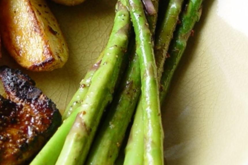Thyme Marinated Grilled Asparagus Recipe - Food.com