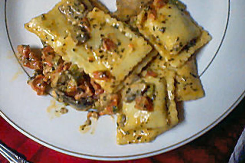 Beef Ravioli in Basil-Cream Sauce Recipe - Food.com