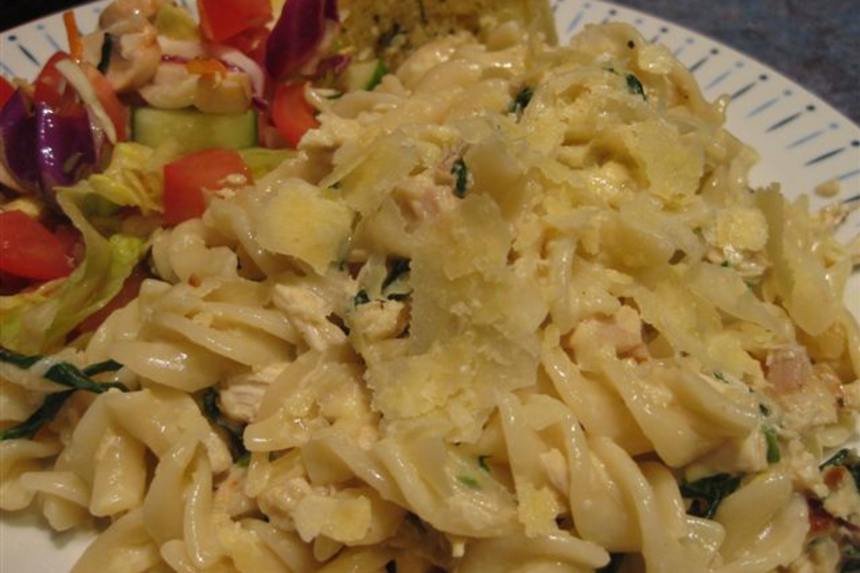 Mini Fusilli With Creamy Chicken and Spinach Recipe - Food.com