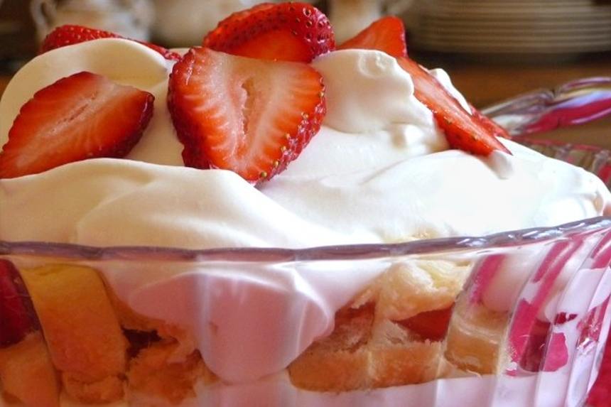Strawberries and Cream Trifle Recipe - Food.com