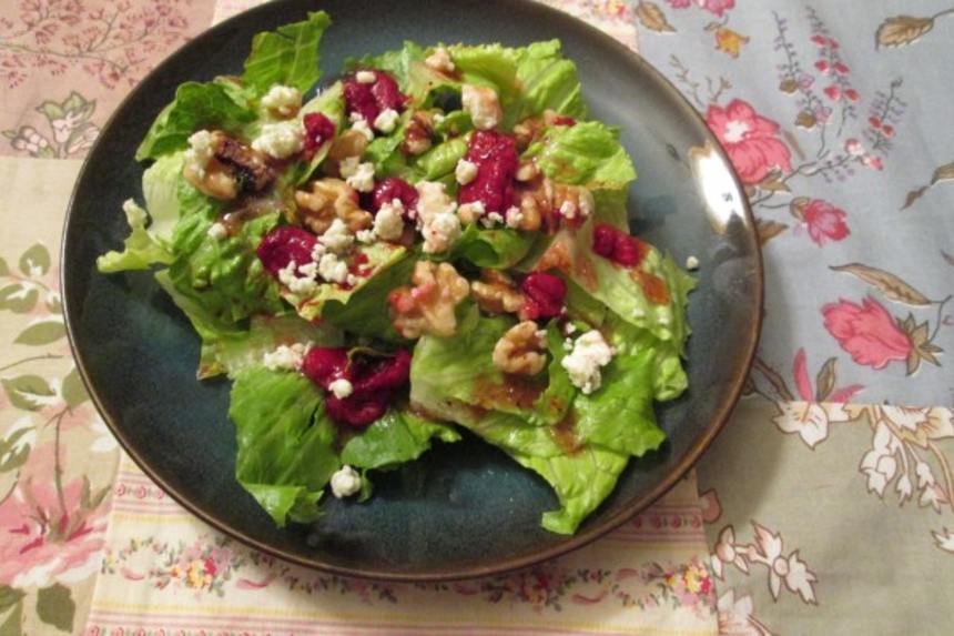 Raspberry Walnut Salad Recipe - Food.com