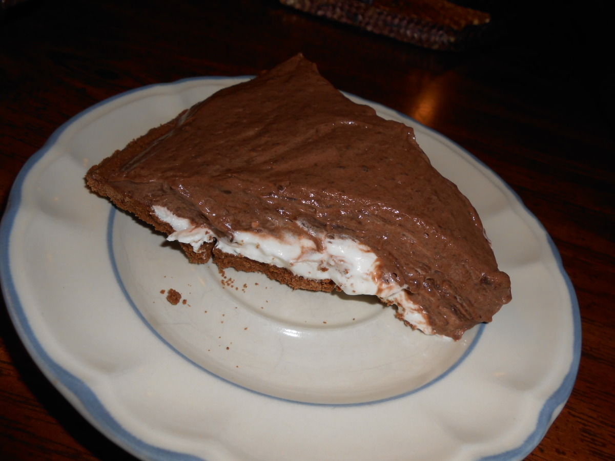 Easy Chocolate Cream Cheese Layer Pie Recipe - Baking.Food.com