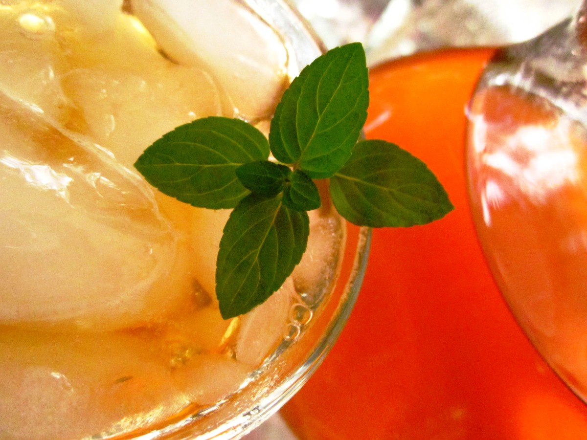 how to make lemongrass and ginger iced tea
