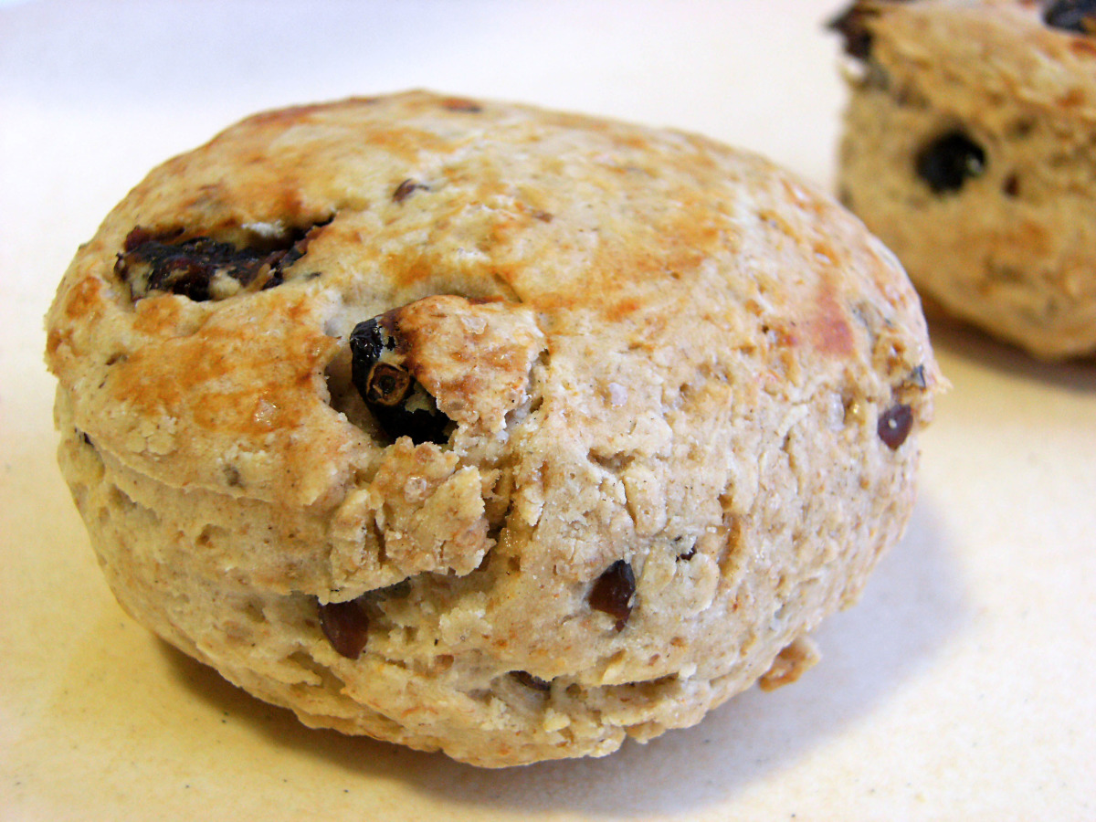 moist fruit scones