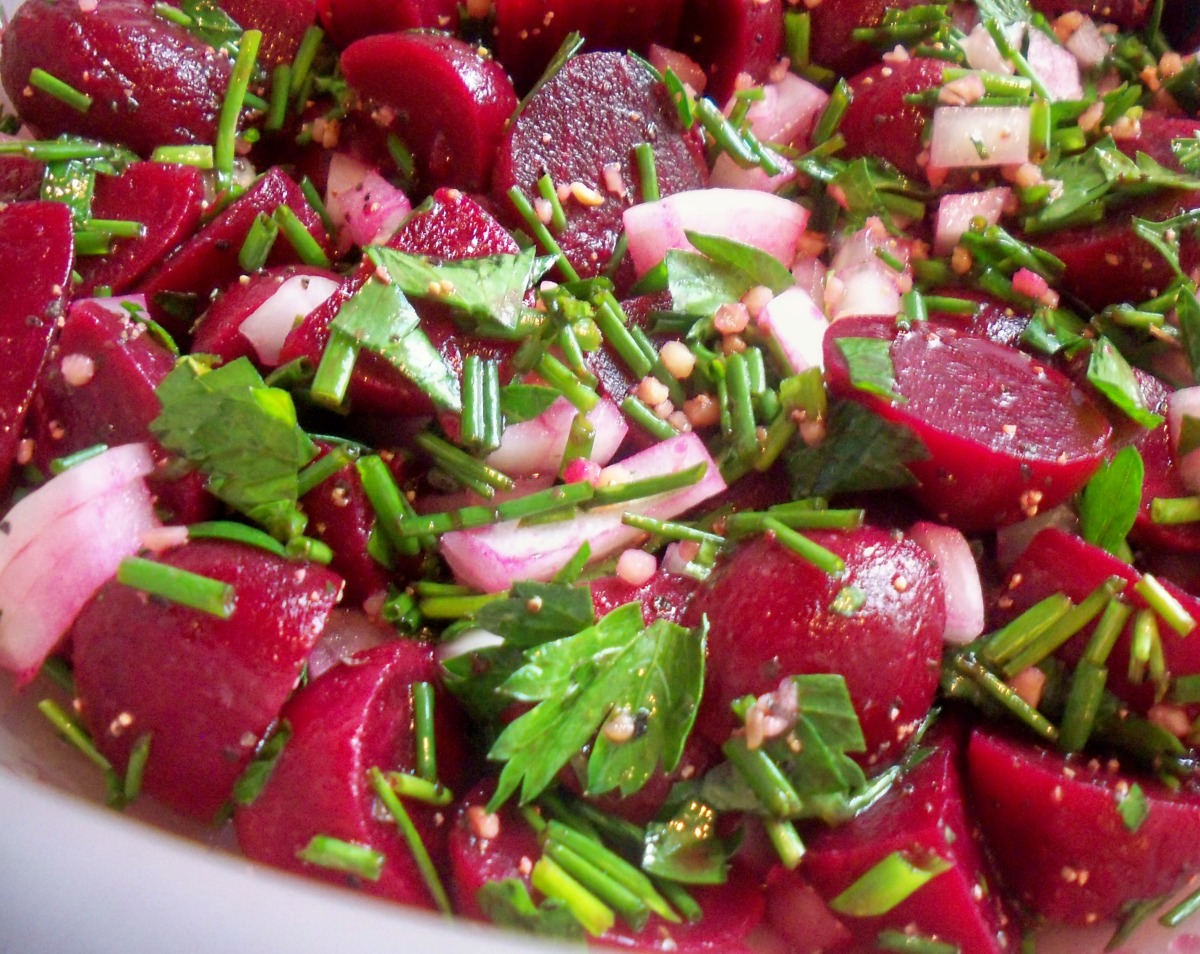 Beet Salad With Chives (Salatat Shamandar) Recipe - Food.com