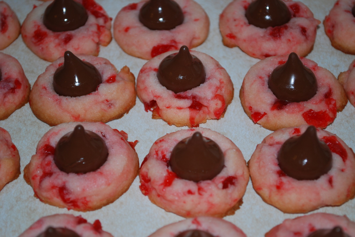 Cherry Cordial Kiss Cookies Recipe - Food.com
