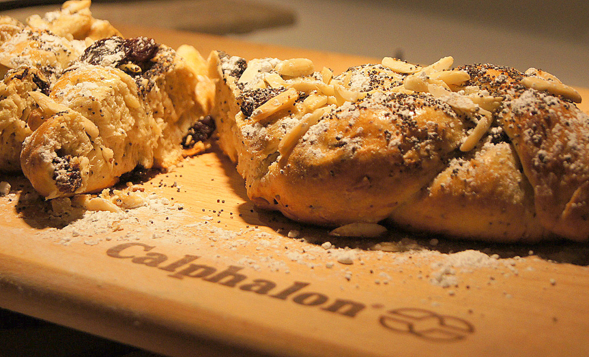 Vanocka - Vánoèka - Czech Christmas Bread Recipe - Food.com