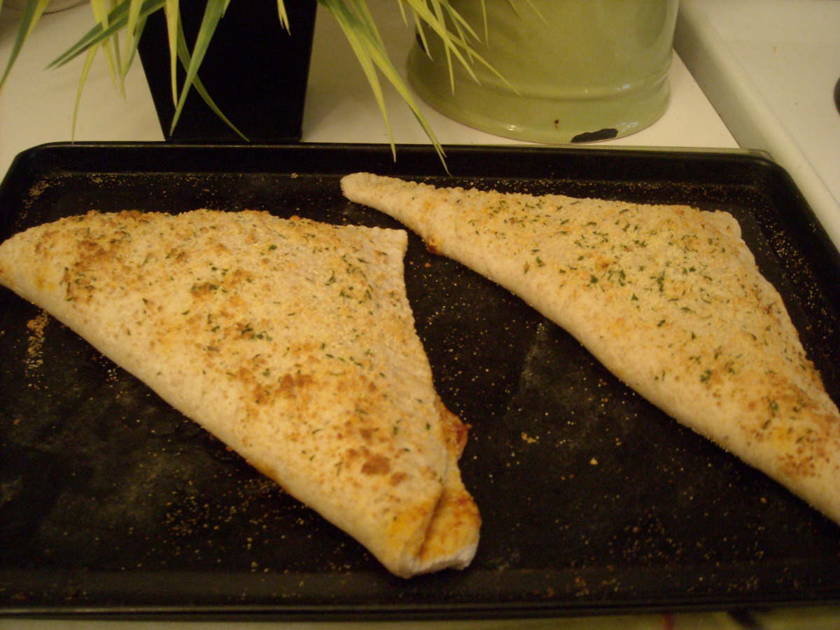 Easy Pizza Calzones Recipe - Food.com