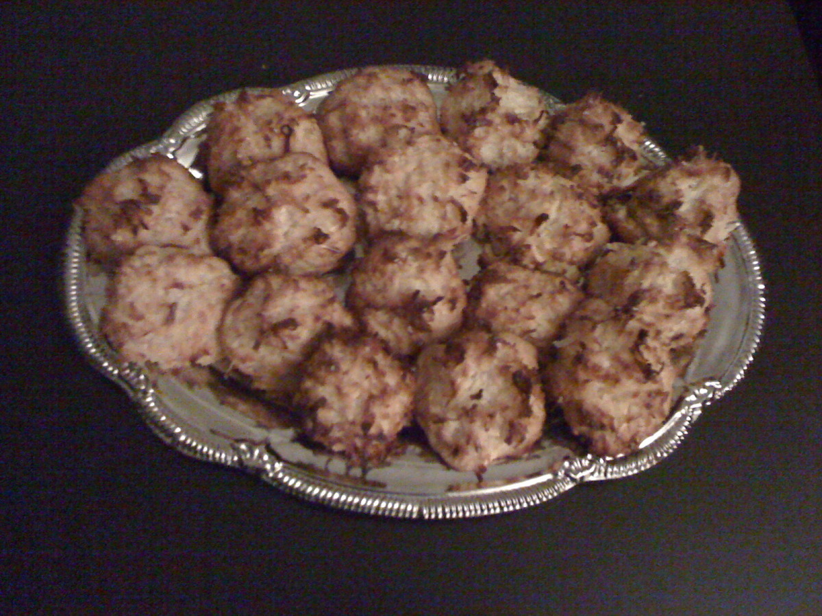 The Best Coconut Macaroons Ever! Recipe - Food.com