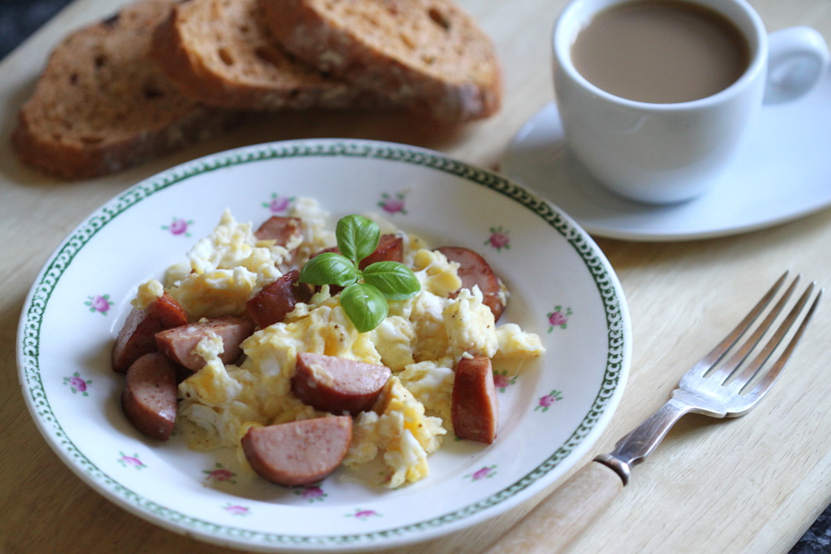 Kielbasa and Eggs Recipe - Food.com