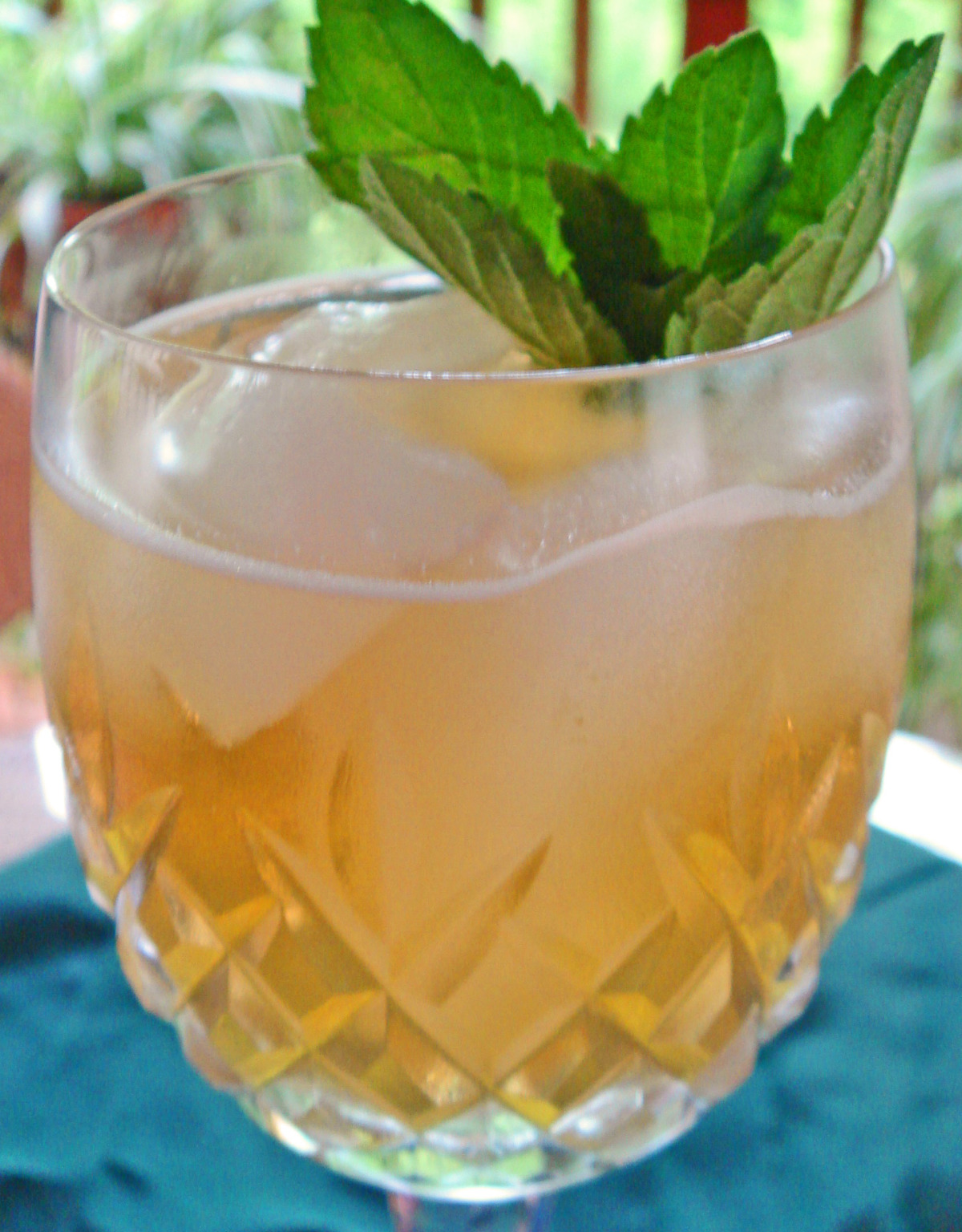 Southern Mint Julep Recipe - Southern.Food.com