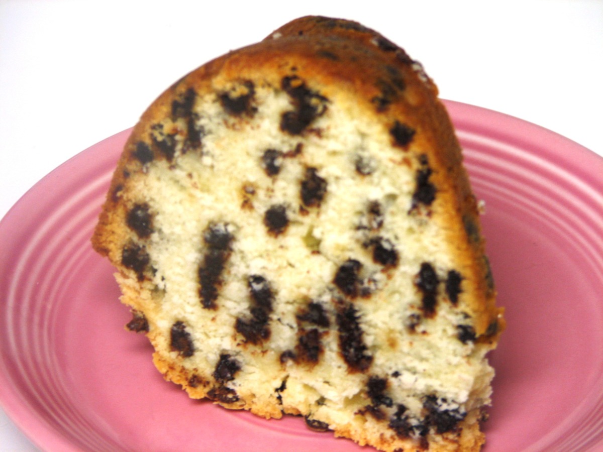 Nana's Chocolate Chip Brandy Pound Cake Recipe - Food.com