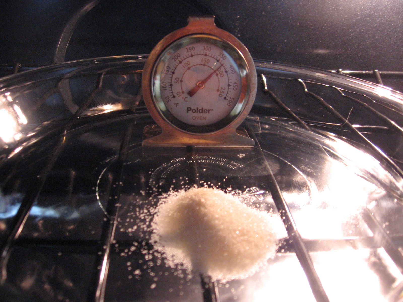 Healty HOW TO TEST YOUR OVEN TEMPERATURE WITHOUT A THERMOMETER Healty HOW TO TEST YOUR OVEN TEMPERATURE WITHOUT A THERMOMETER